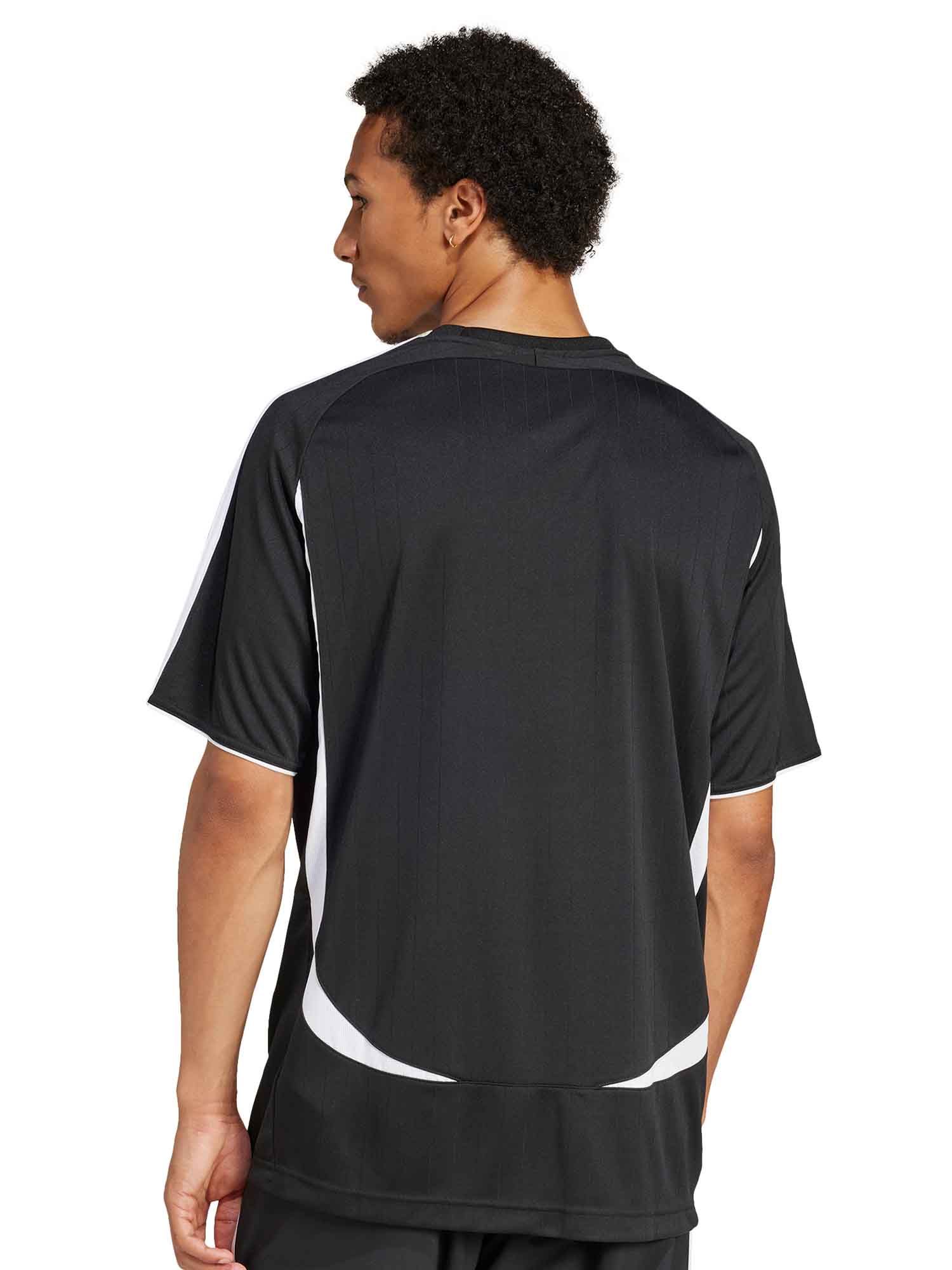 Remera Adidas Originals Adicolor Teamgeist