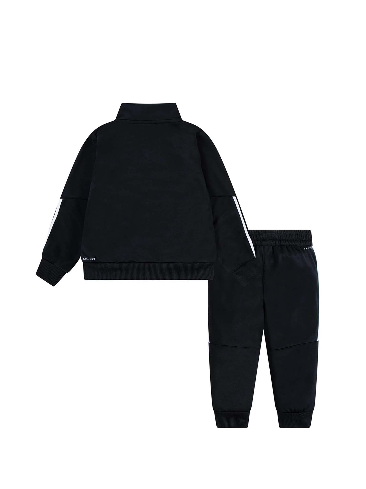 Conjunto Nike Dri-FIT Sportswear Club Kids